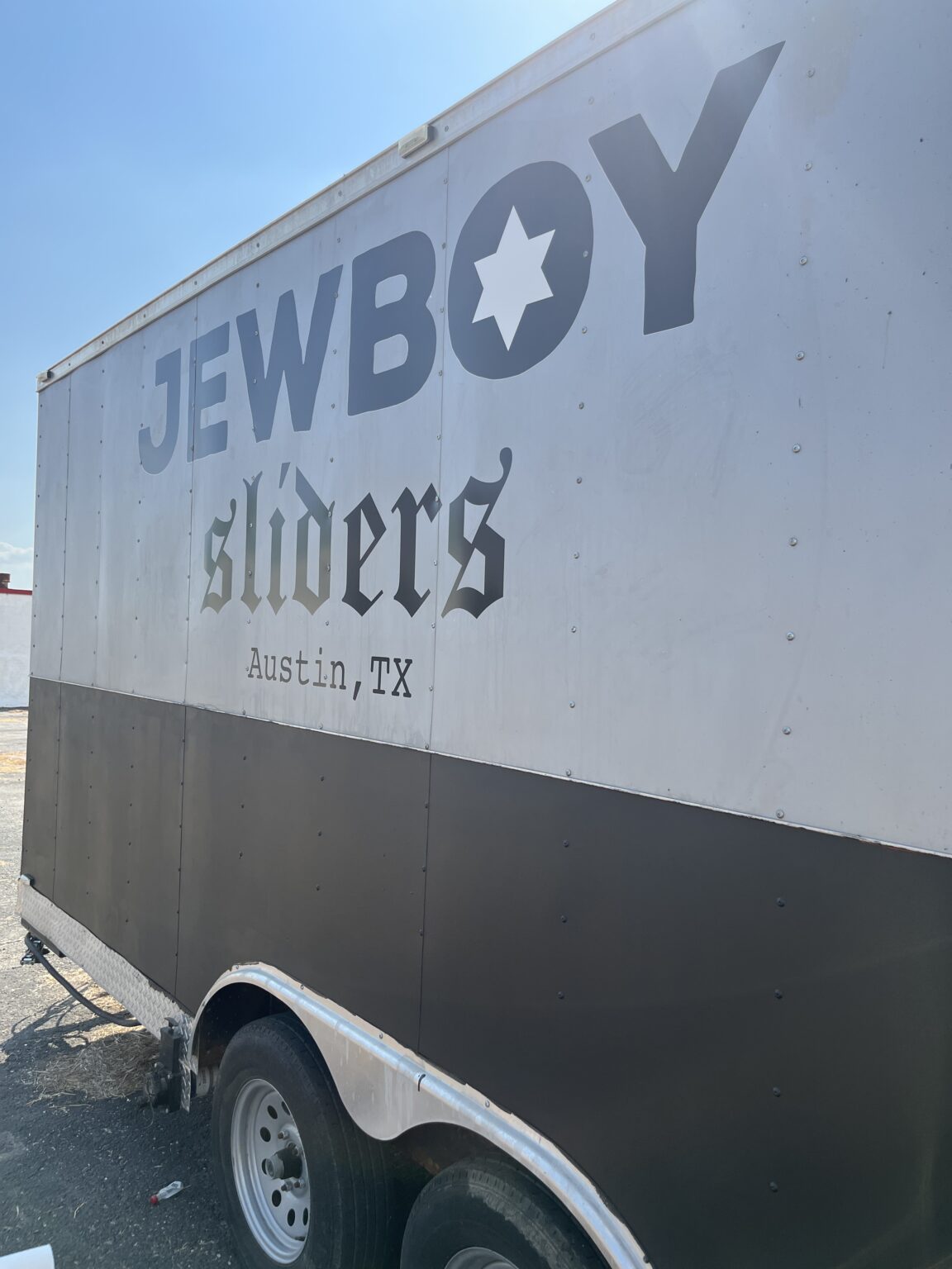 Locations & Menus – JewBoy Sliders